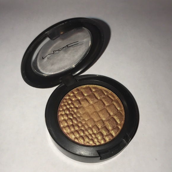 MAC Cosmetics | Makeup | Mac Copper Cobra Snake Eyes Eye Shadow | Poshmark